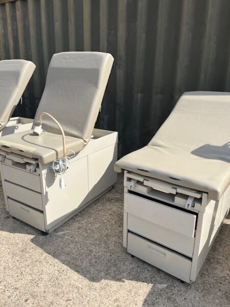Medical Exam Table – Baxter Medical Equipment & Supplies
